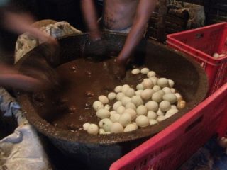 How To Make Salted Egg In Clay Mud